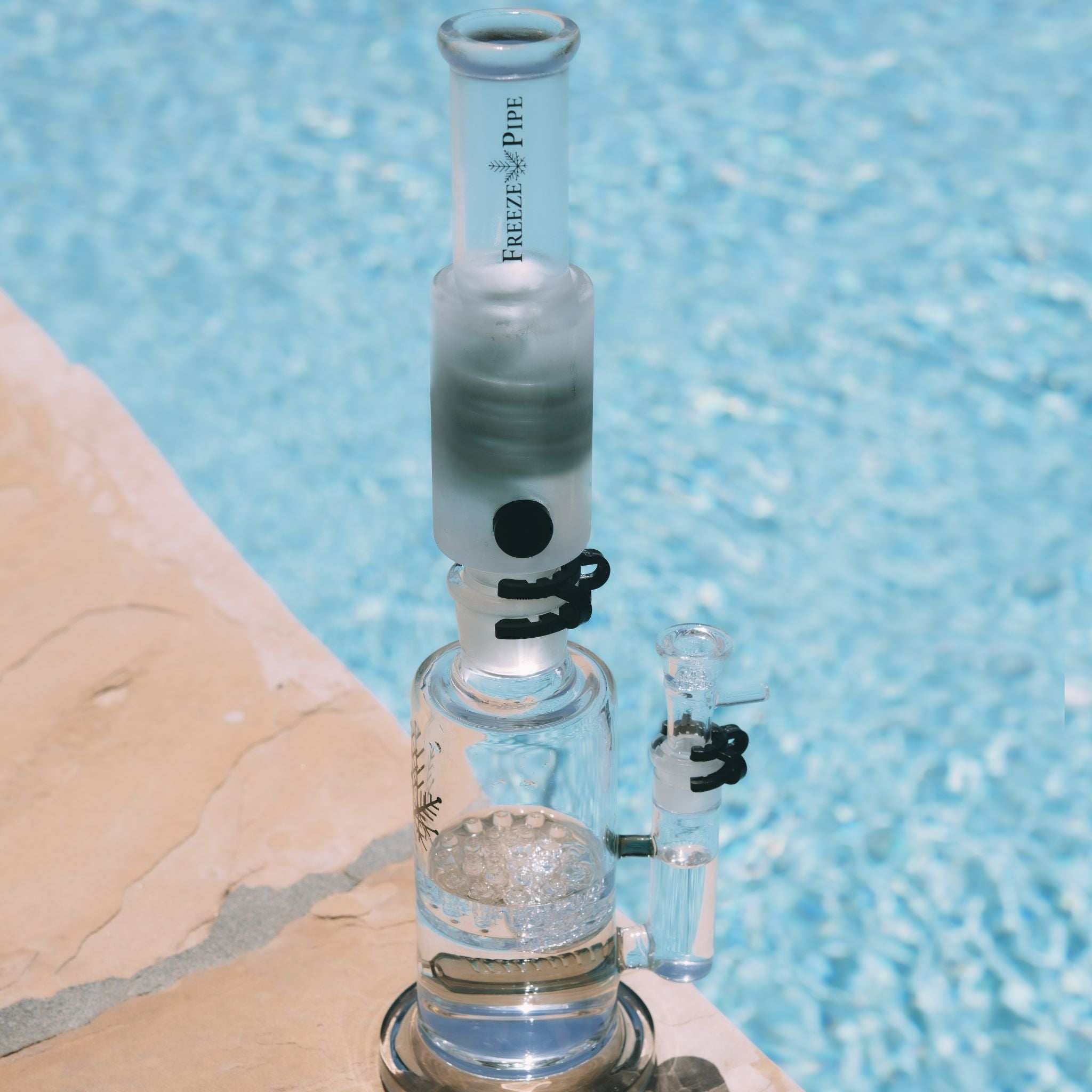 Freezable Bongs & Water Pipes